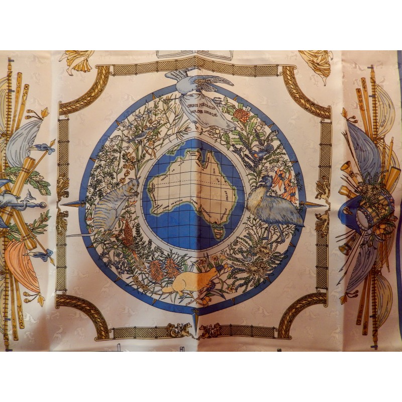 Carré Hermès Le géographe